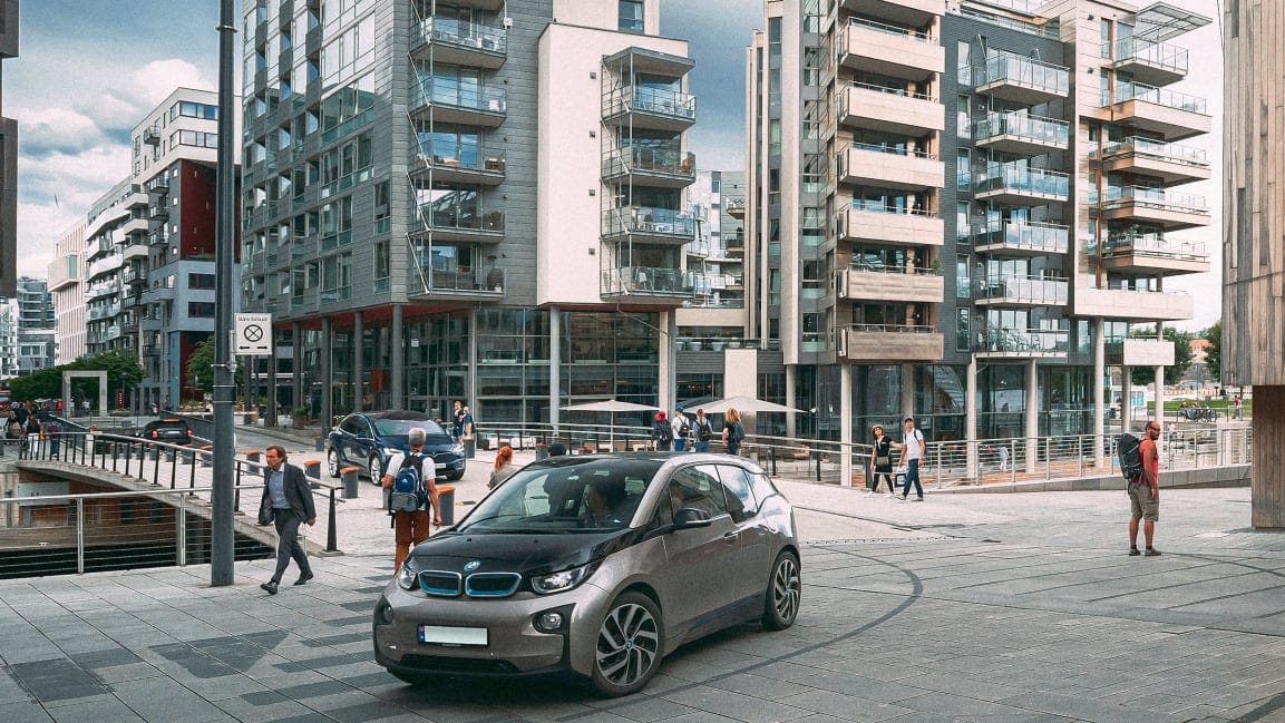 90% of new cars sold in Norway are now electric or plug-in hybrids ...