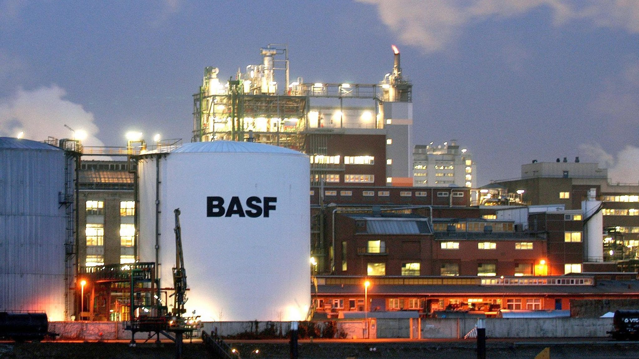 BASF confirma ambiciosos objetivos climáticos y toma medidas para ...