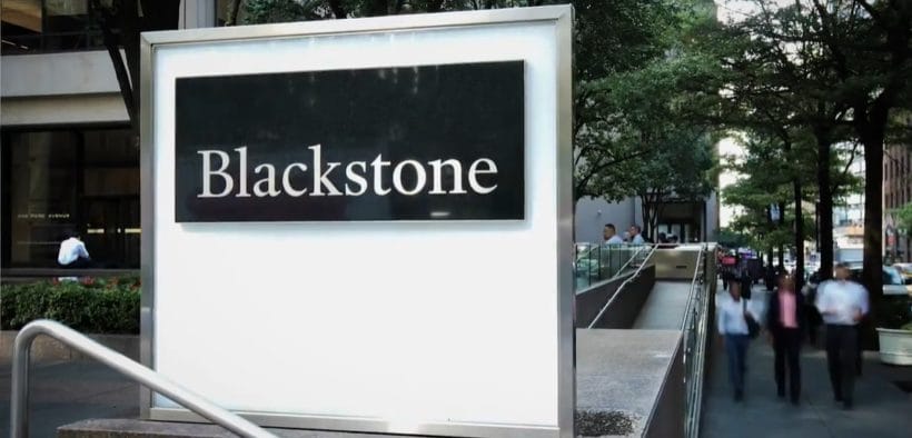 Blackstone Almost Doubles Its London Staff by Luring Bank Dealmakers ...