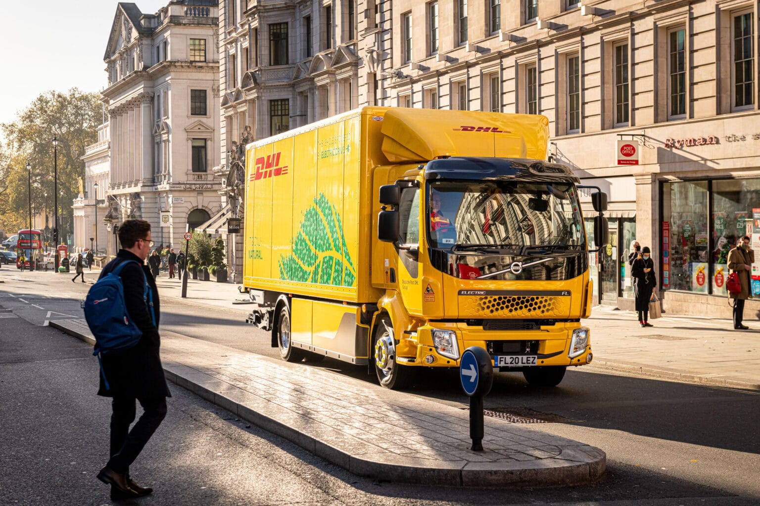 DHL introduces Green Transport Policy to set a global sustainability ...