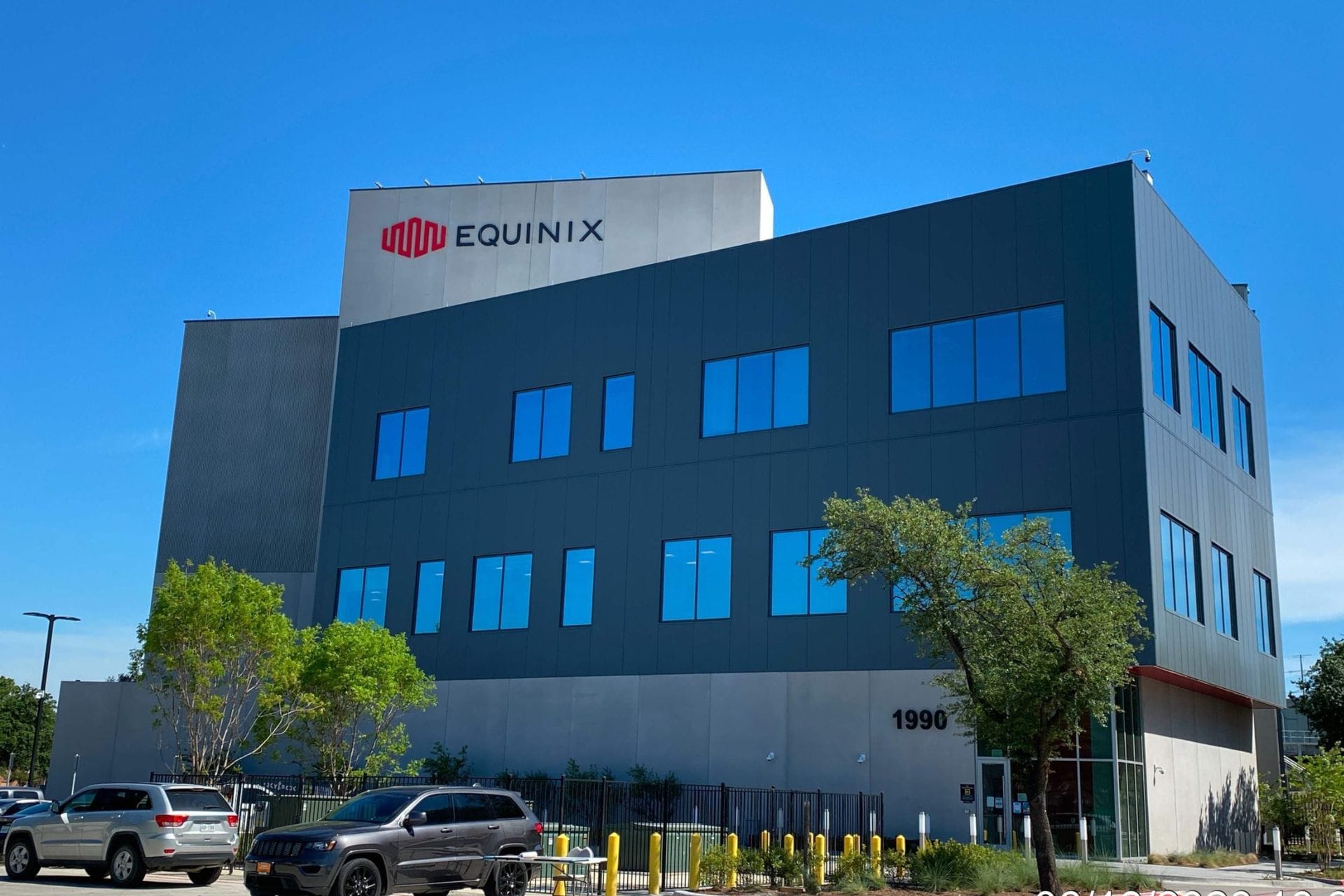 Equinix Channels $4.9B Green Bonds into 172 Eco-Friendly Projects - ESG ...