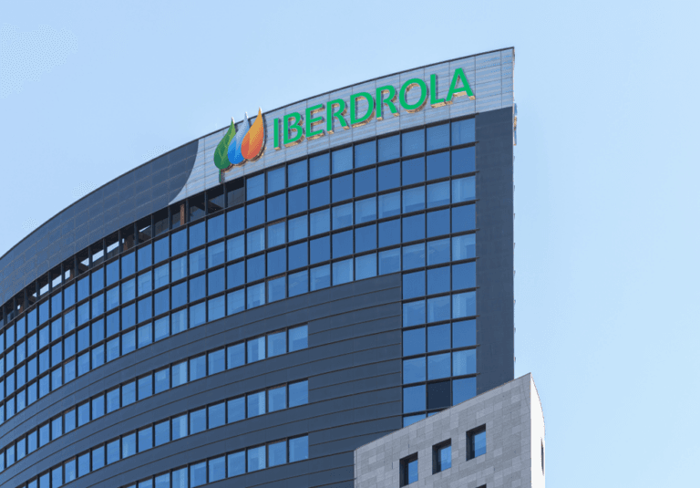 Iberdrola Achieves Milestone with €5.3 Billion ESG-Linked Credit ...