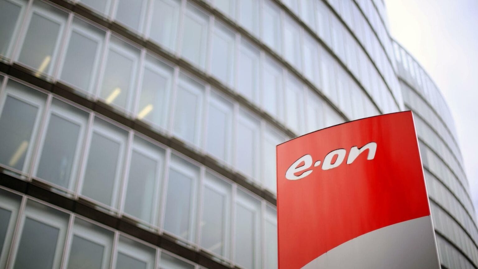 E.ON Launches New Energy Academy to Equip Students with Green Skills ...