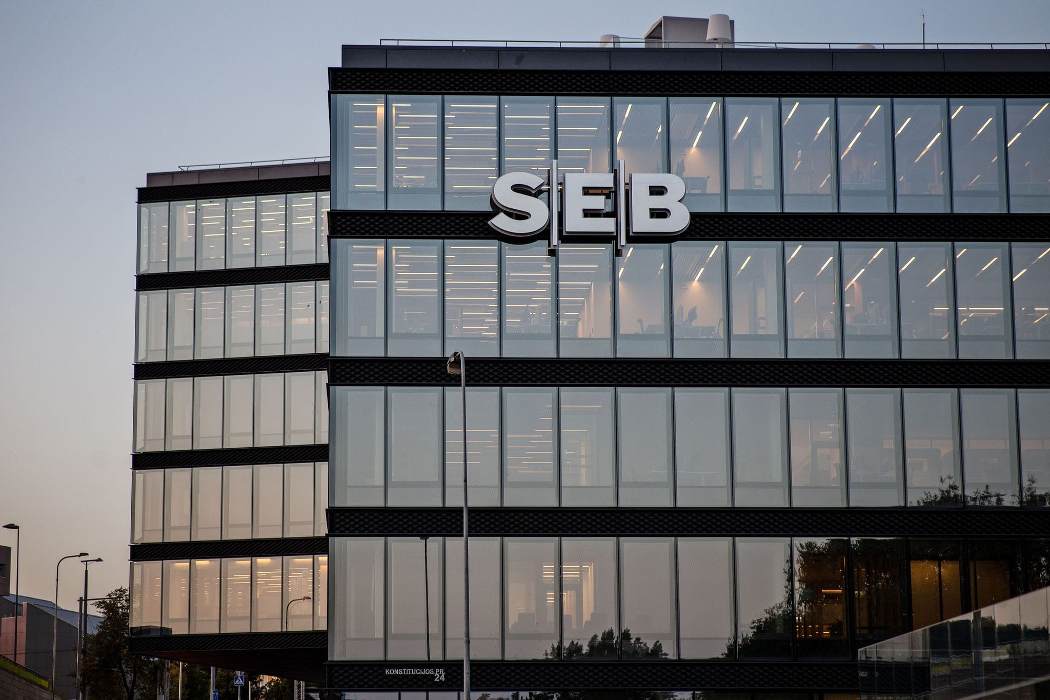 SEB renforce sa stratégie de données ESG avec Sustainalytics pour ...