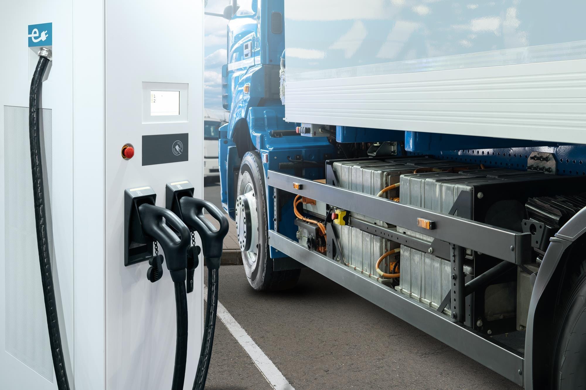 Hitachi ZeroCarbon Unveils End-to-End EV Fleet Solutions to Accelerate ...
